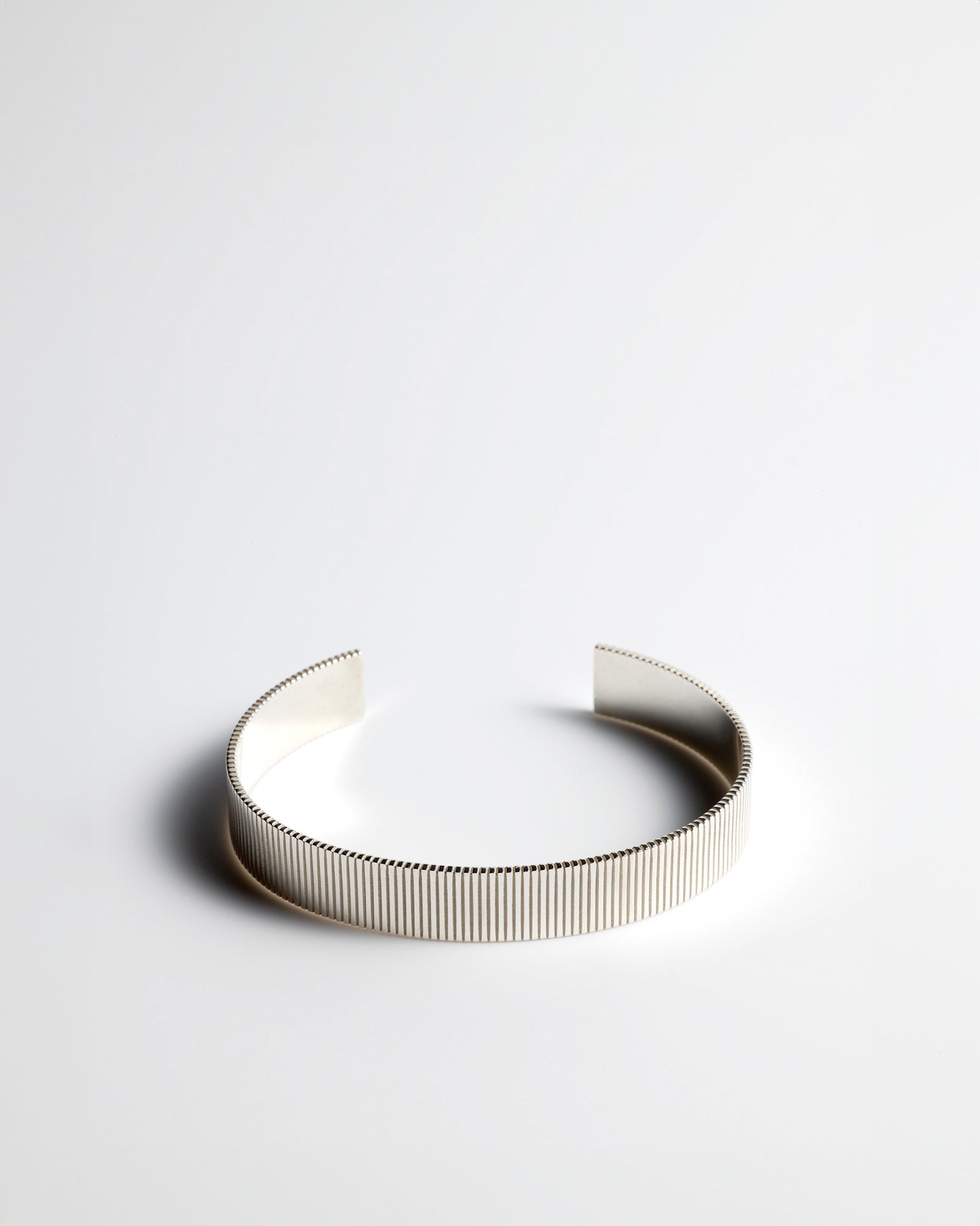 Wide Venetian Cuff – Hamish Munro