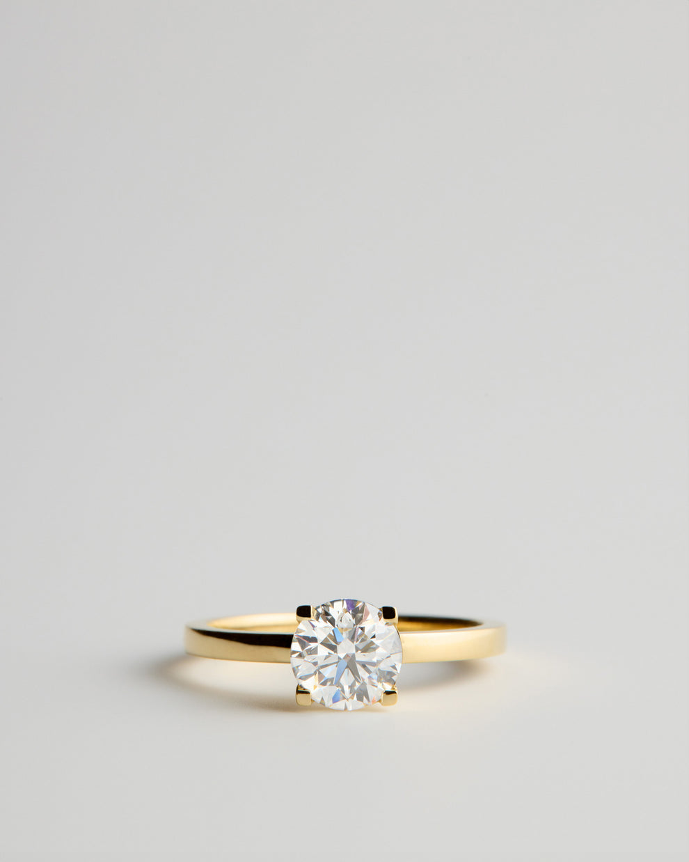 Solitaire - 4 Claw Round - White Diamond – Hamish Munro