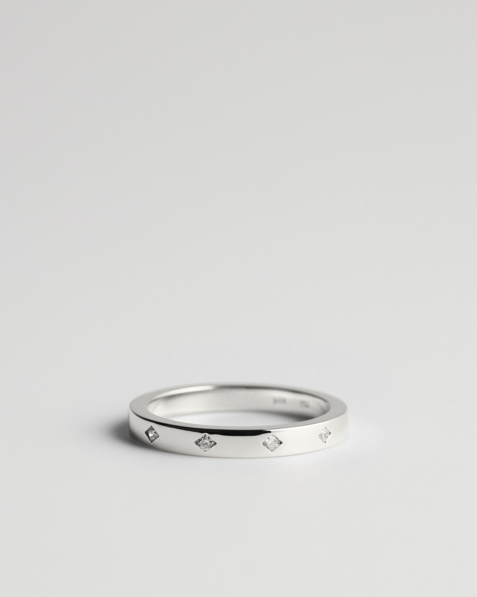 Fine Single Trap Ring - White Diamonds – Hamish Munro