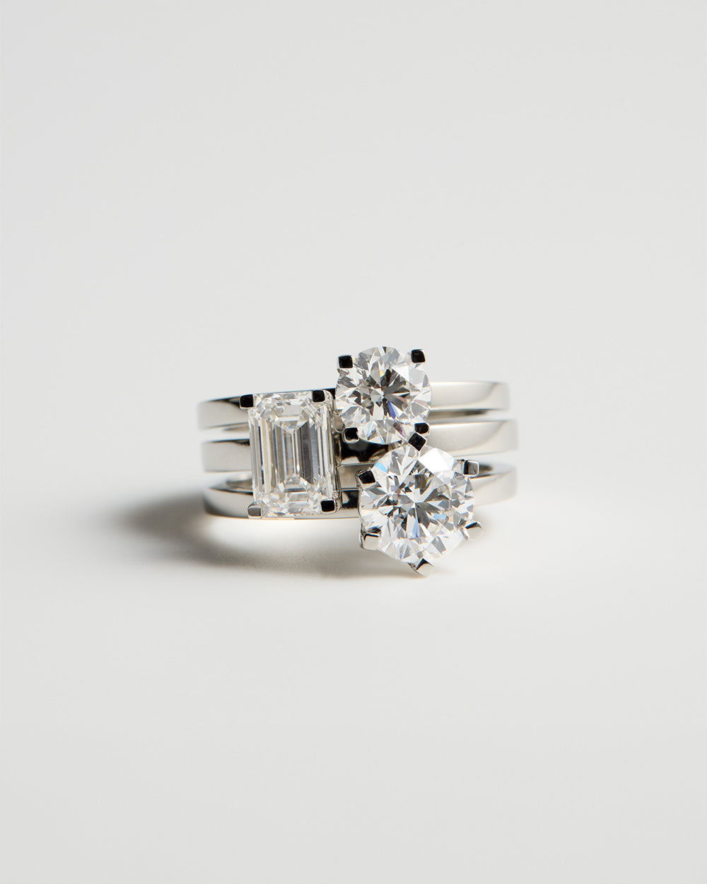 Joan Band 443 - White Diamonds – Hamish Munro
